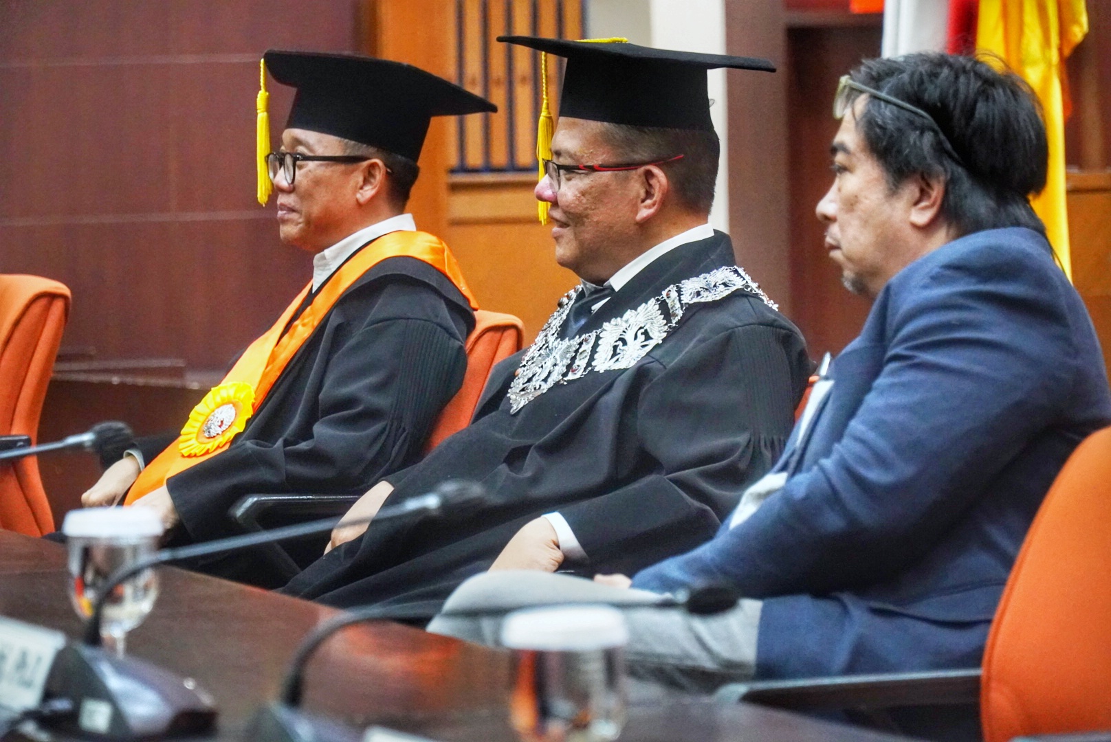 Romo Alfonsus Sutarno Raih Gelar Doktor Bidang Antropologi - Keuskupan ...