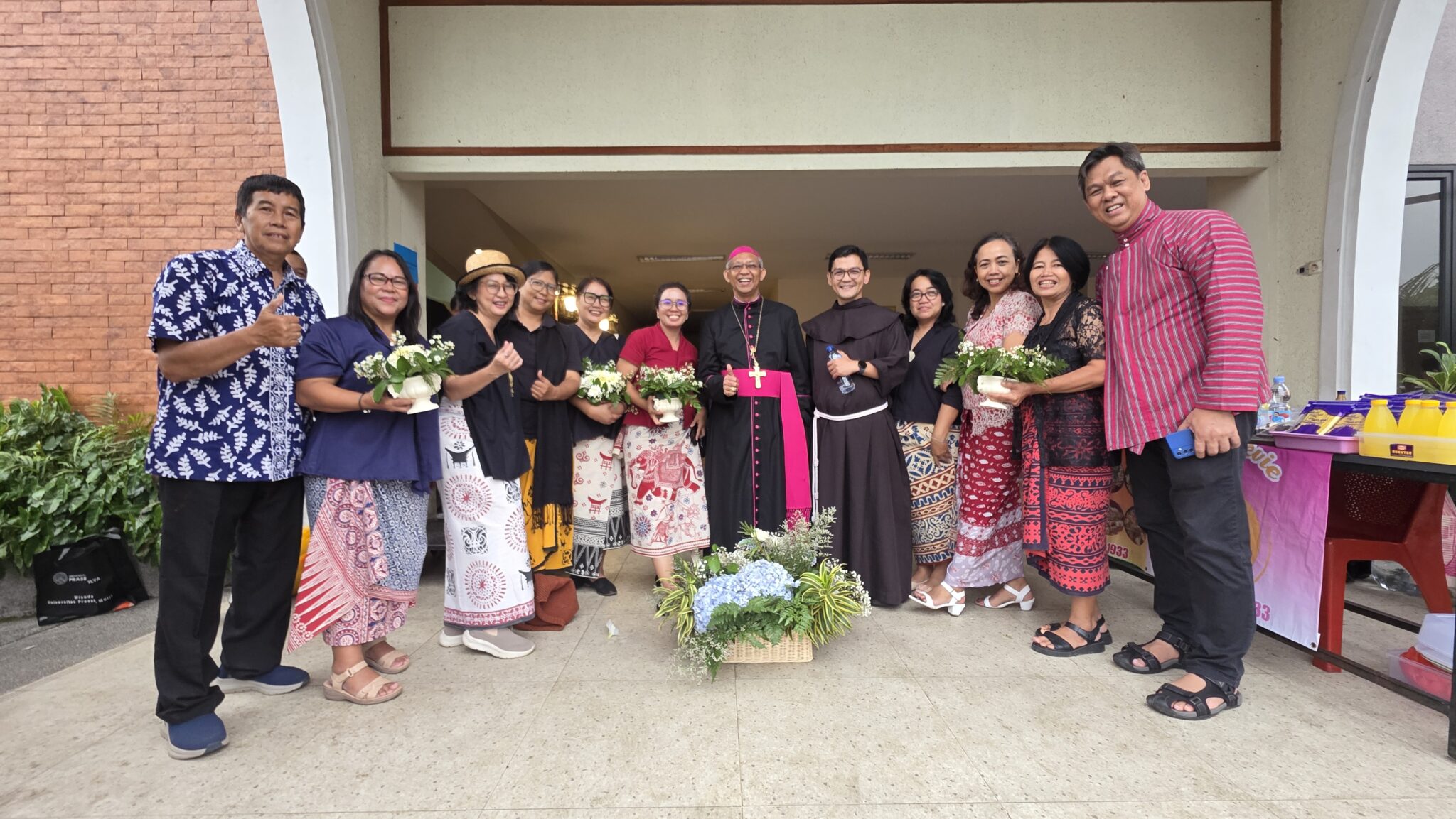 Pesta Nama ke-65 Paroki St Paulus Depok, Monsinyur Paskalis : Teladani ...